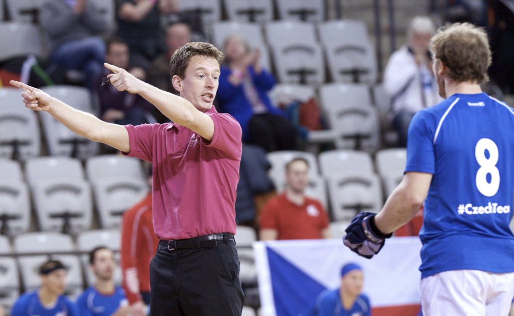 Scheidsrechter Van 't Hek geeft oranje tintje aan EK-finale