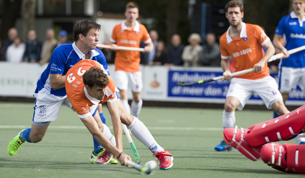 Spits Florian Fuchs en keeper David Harte stelen de show in Utrecht