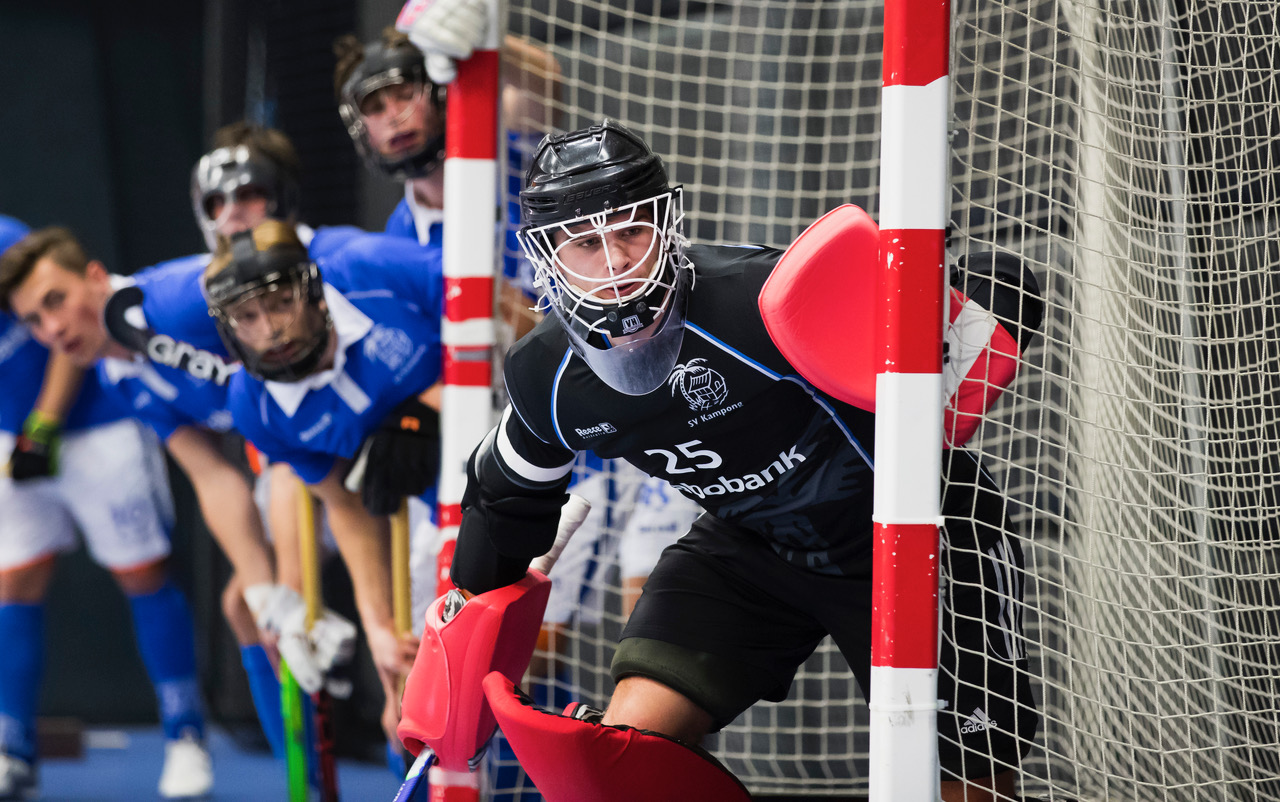 De bankwissel verdwijnt in het zaalhockey