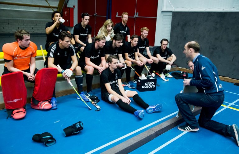 Debuut USHC in HK: in laatste minuut van 1-3 terug naar 3-3