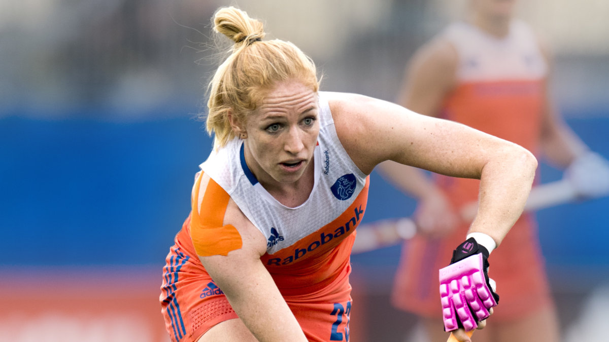 Van Geffen: in duizend dagen vier keer de wereld rond met Oranje