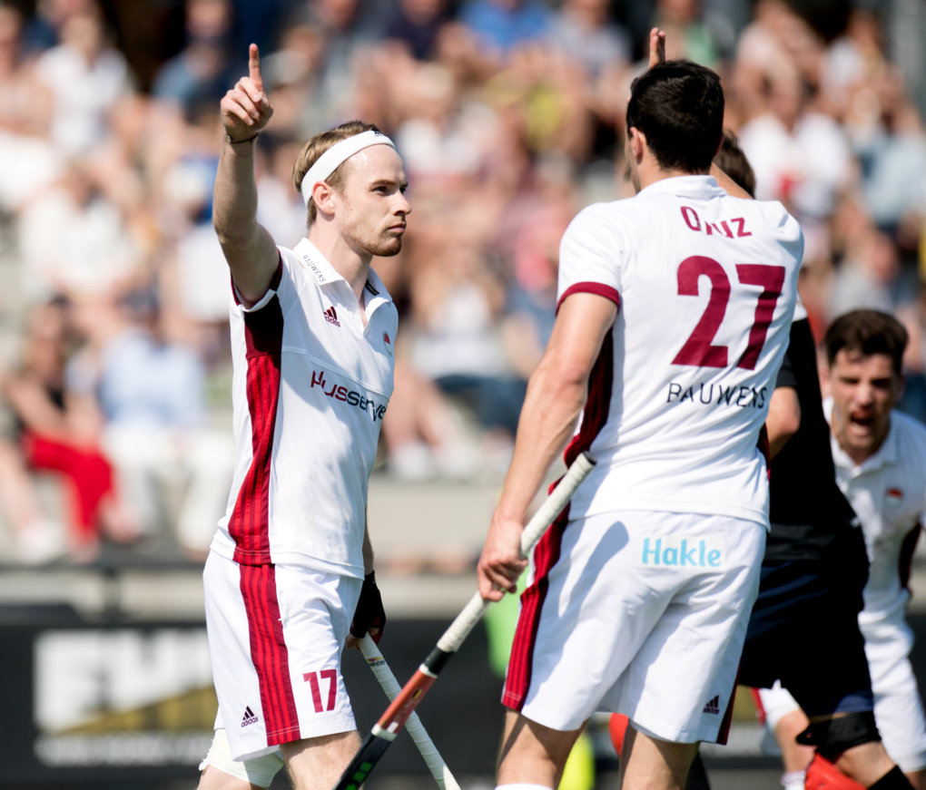 CR17 Christopher Rühr: beroepsprovocateur met klein hartje