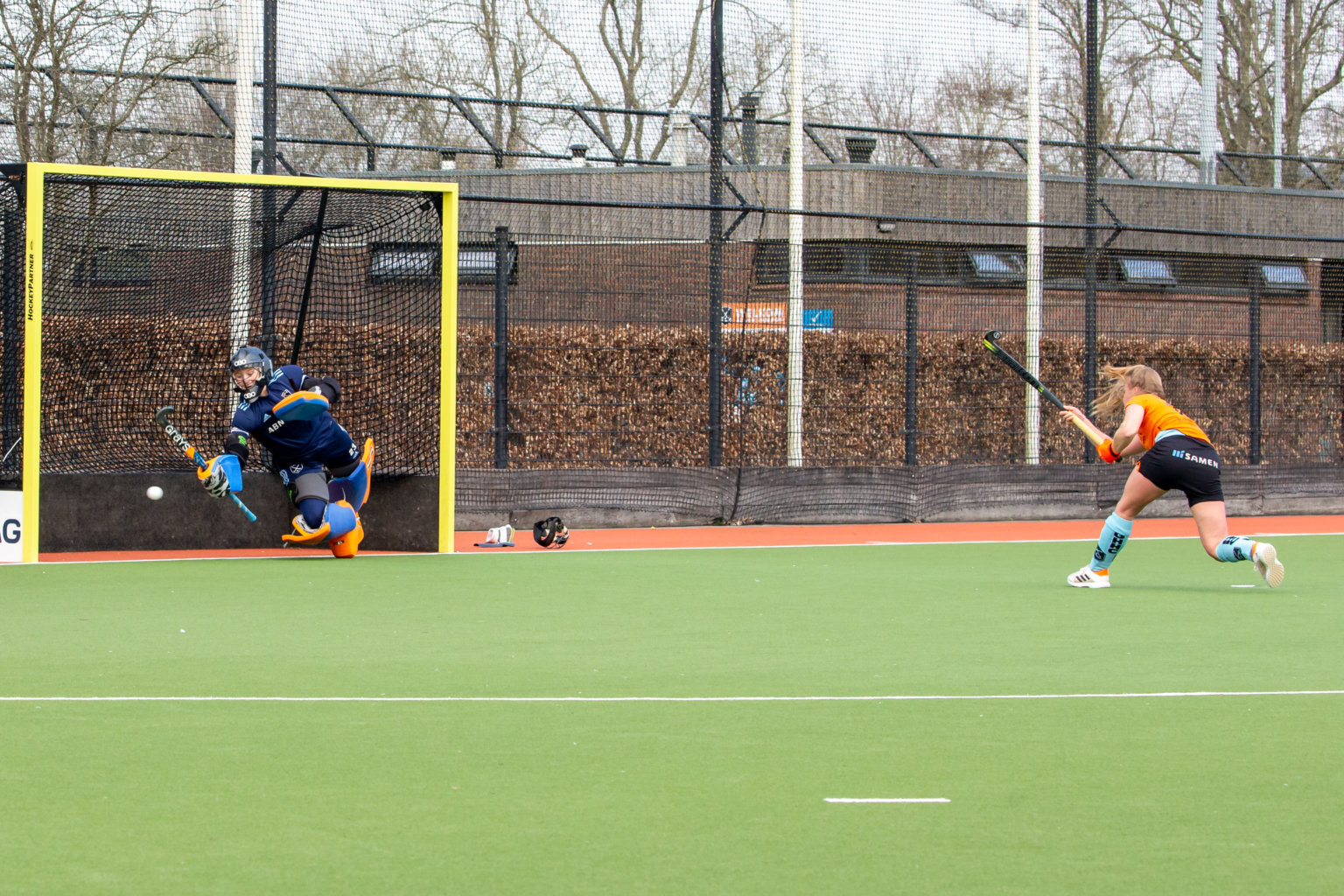 PK (D): Huizen snoept punten van R'dam af, De Terriërs wint