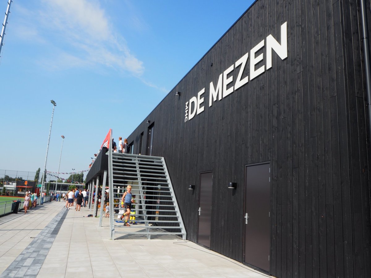 De Mezen: 'Tijdens Pasen feesten tot in de nachtelijke uurtjes'