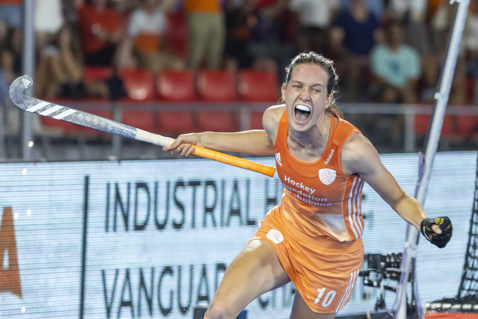 Wereldspeelster Albers: ‘Trots, maar niet alles aan die prijs is geweldig’