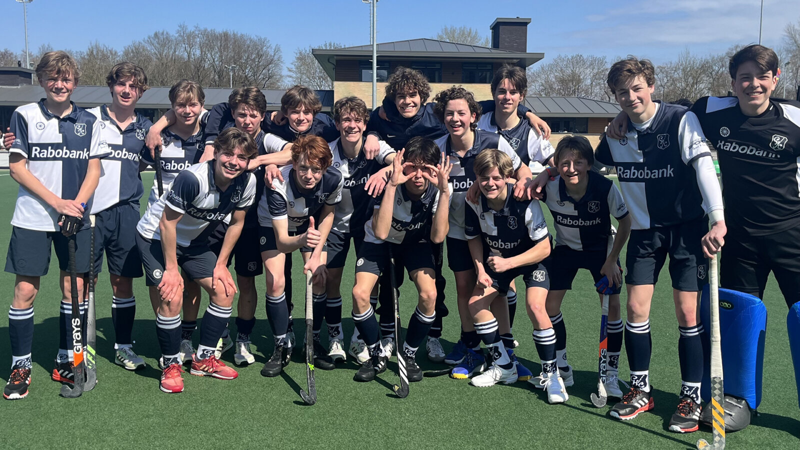 Landelijk O16: Gooische JO16 verslaat Houten in inhaalduel