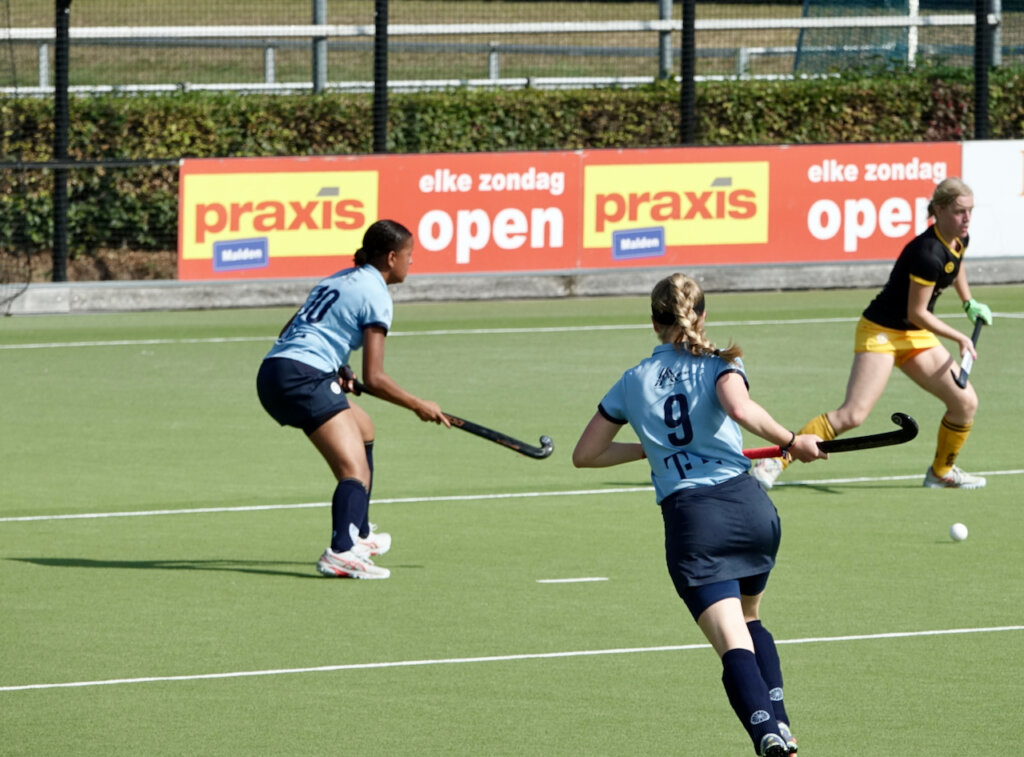 Landelijk O18: regerend landskampioenen nestelen zich aan kop