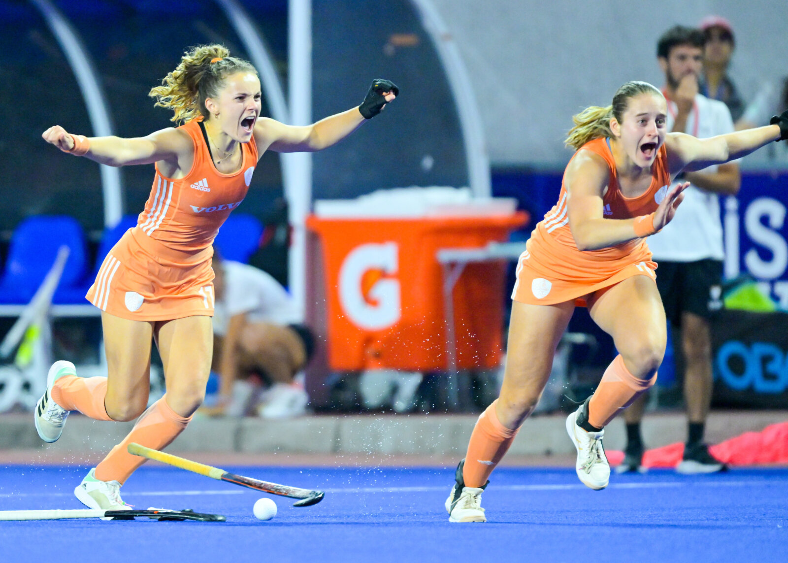 Jong Oranje na wonderbaarlijke comeback in thriller wereldkampioen