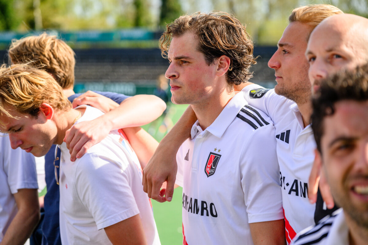 Vier goals voor Burkhardt: ‘Hopelijk ga ik niet meer door m’n enkel’