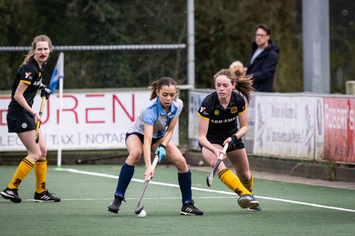 Landelijk O18: Gooische JO18 koploper na winst op R’dam