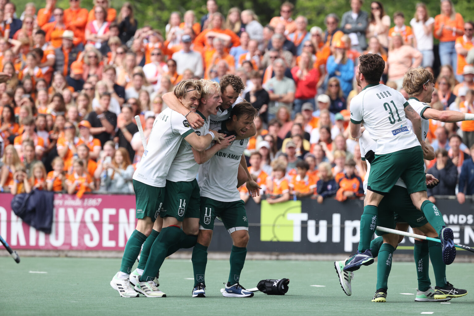Tjep Hoedemakers schiet Rotterdam in laatste minuut naar finale