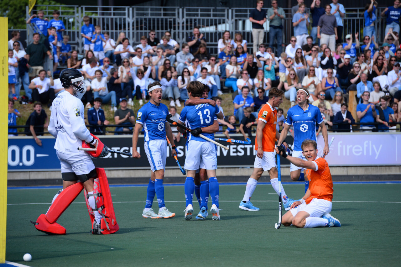 Jip Janssen legt Bloemendaal met vier goals op de pijnbank: 5-2