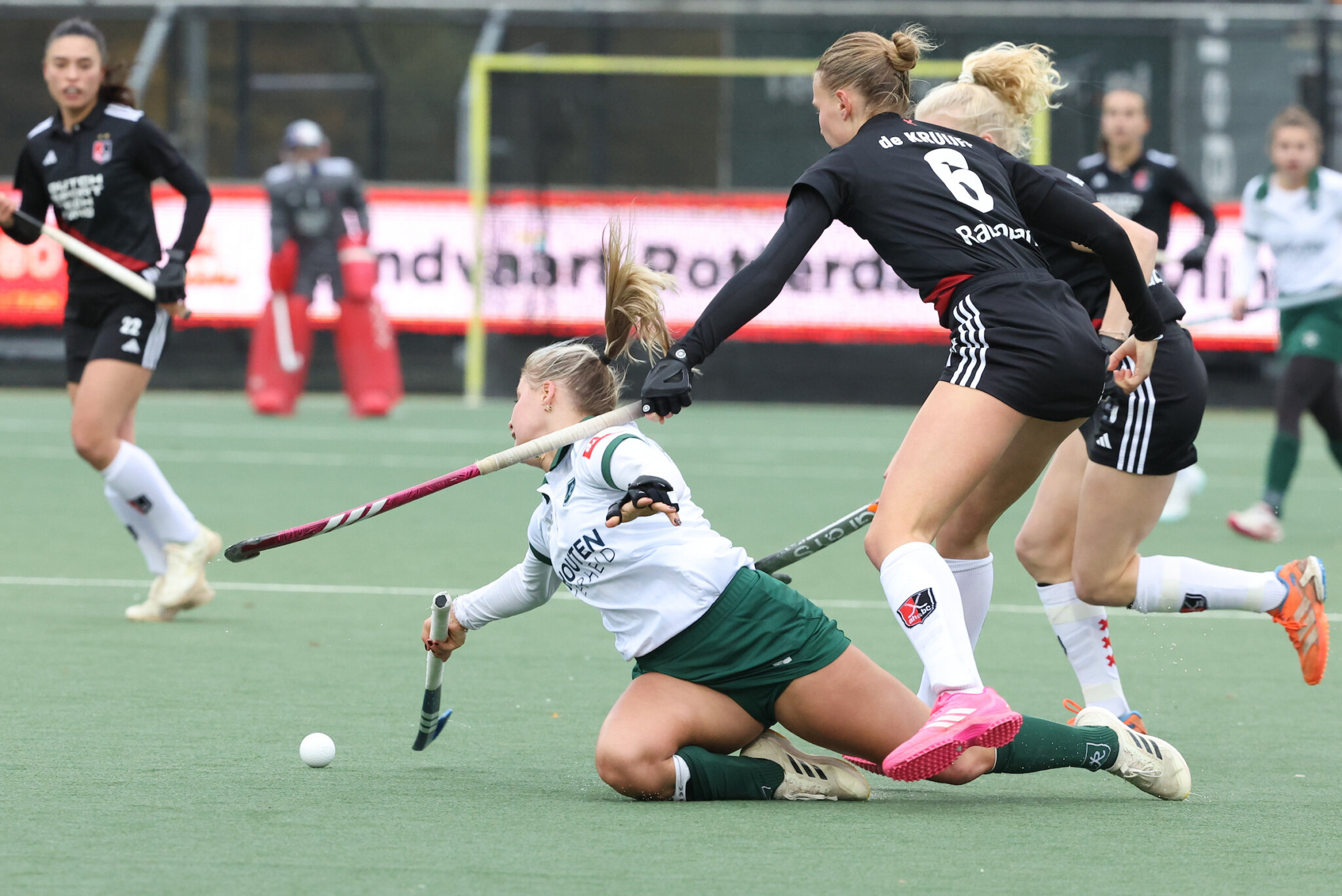 HK (D): Rotterdam houdt A'dam in bedwang, zege Hurley op Tilburg